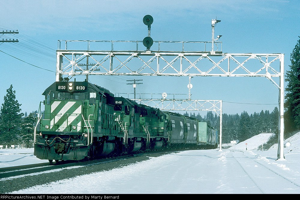 Three BN SD40-2s Southbound on SP in December 1994 (Picture 4 of 9)
